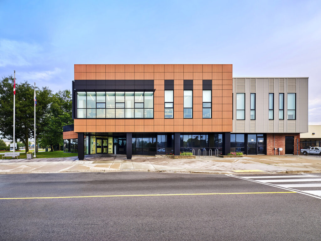 Whitby Operations Centre - mcCallumSather